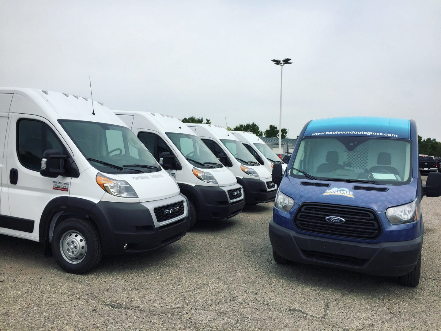 Commercial Fleet Windshield Services - Boulevard Auto Glass